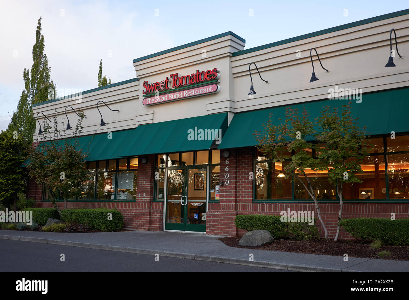 American buffet restaurant chain hi-res stock photography and images ...