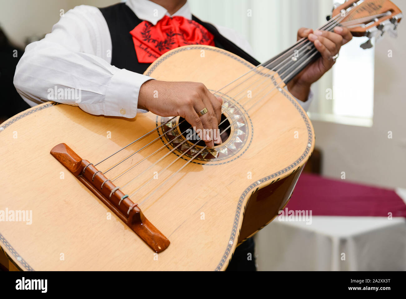 Traditional Mariachi Musician Mexican Singer Stock Photo - Alamy