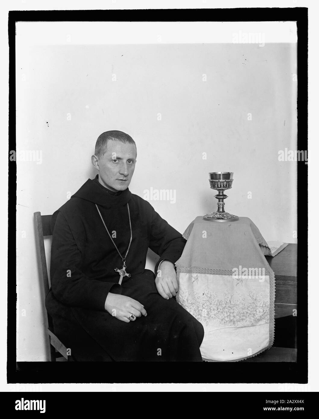 Rt rev the bishop of Black and White Stock Photos & Images - Alamy
