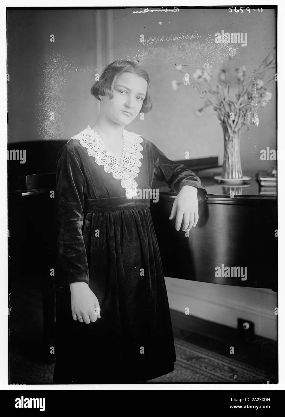 Rubinstein piano Black and White Stock Photos & Images - Alamy
