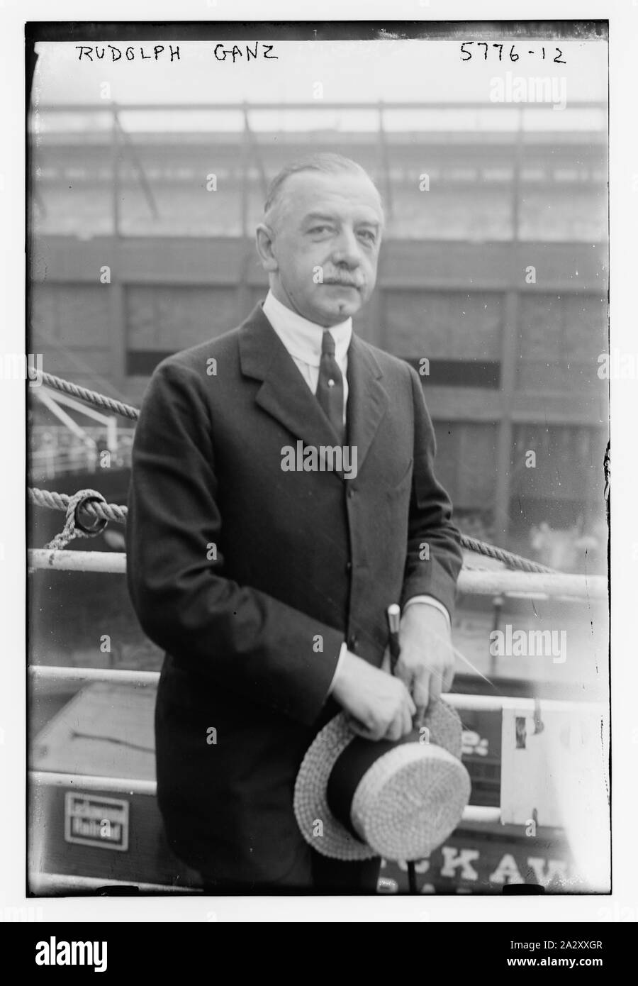 Ganz Black and White Stock Photos & Images - Alamy