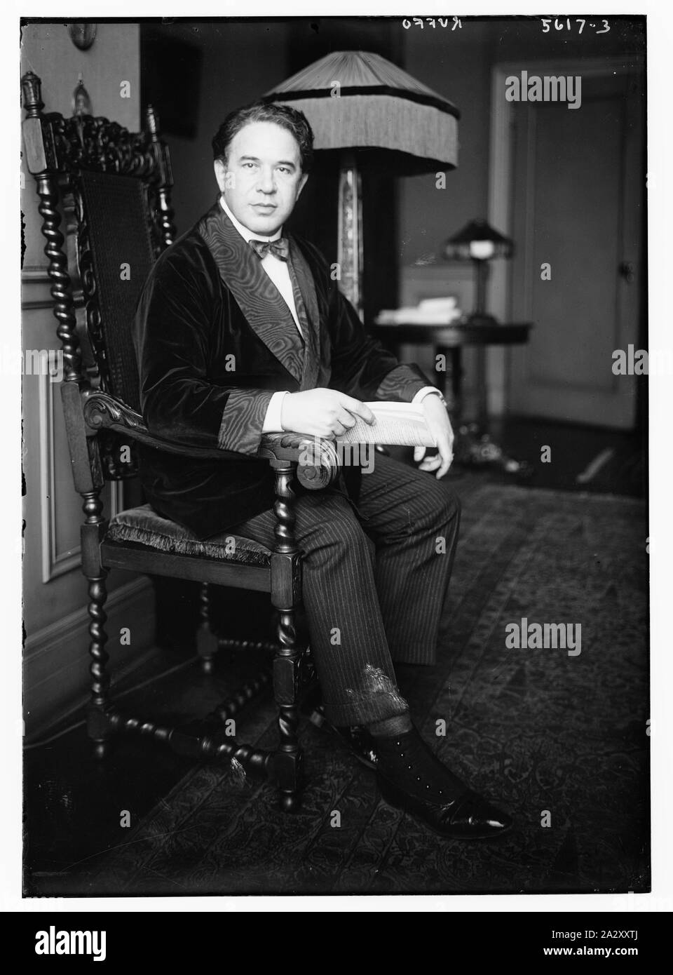 Historical figures identification hi-res stock photography and images ...