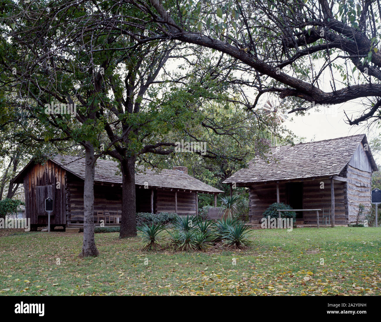 Rural Texas cabins Stock Photo - Alamy
