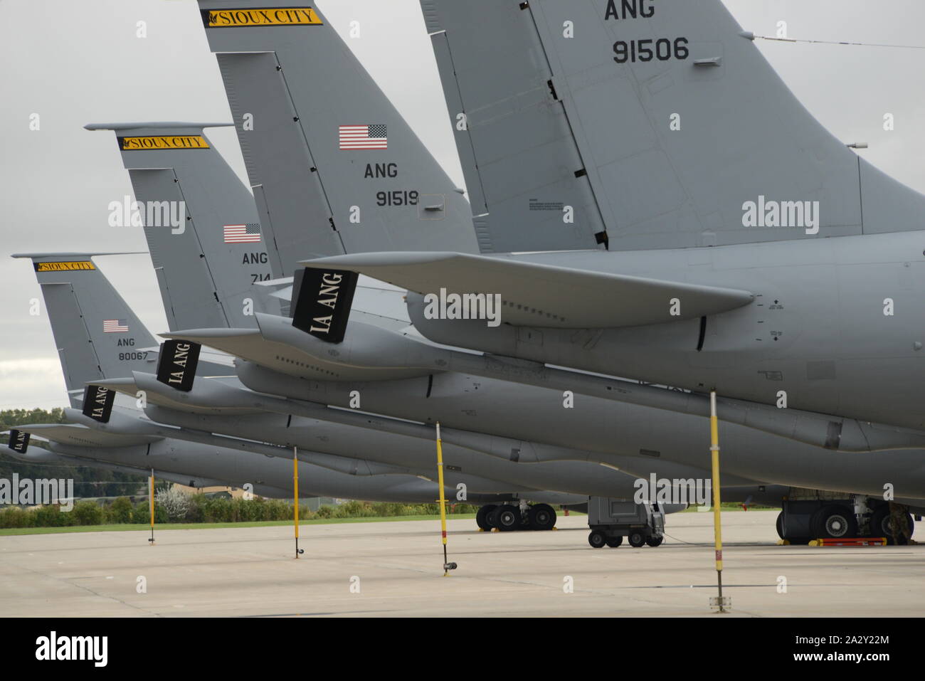 185th air refueling wing in sioux city hi-res stock photography and ...