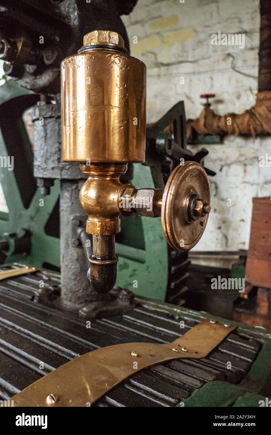 Brass controller on steam engine Stock Photo - Alamy
