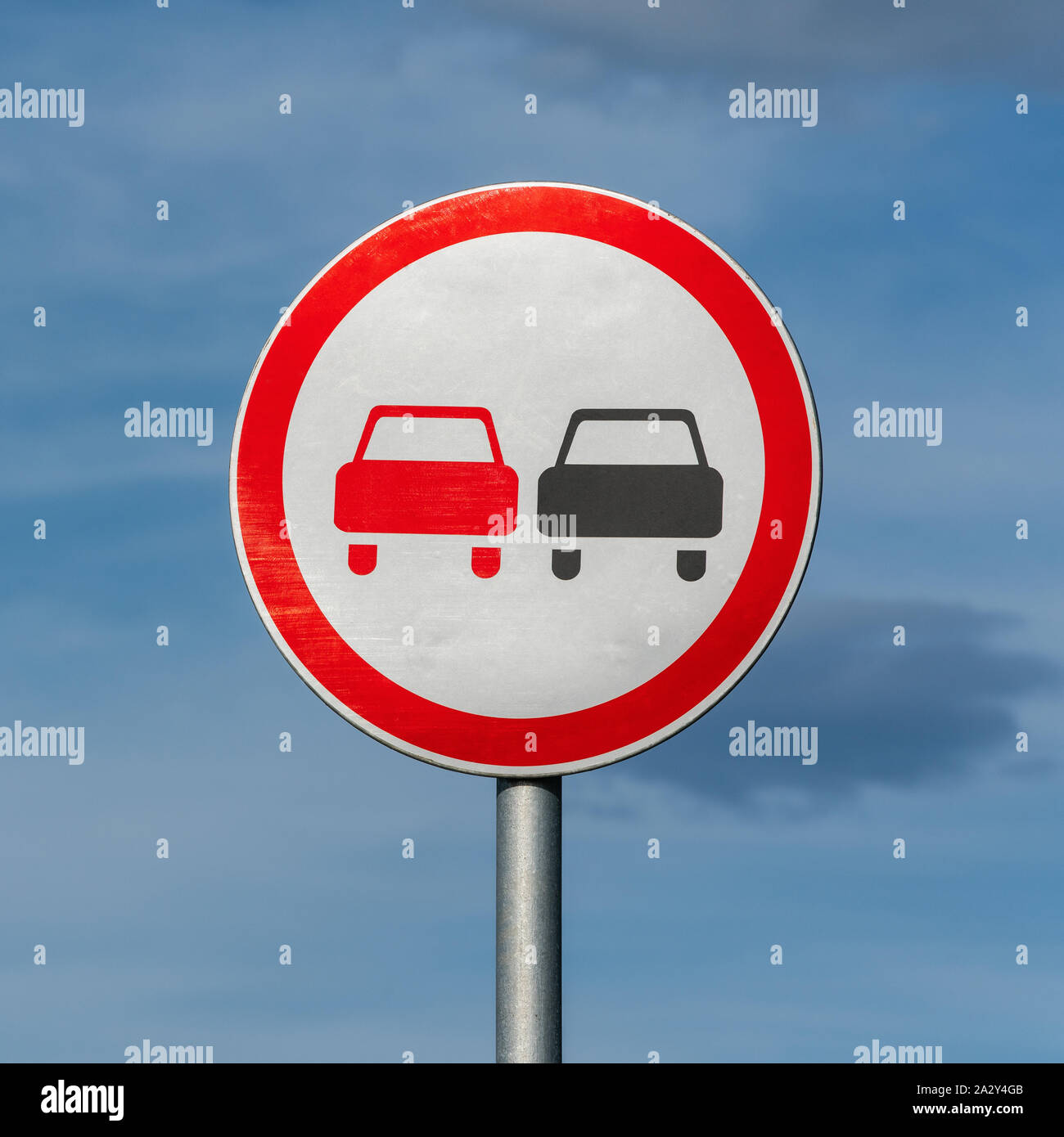 Overtaking prohibited road sign hi-res stock photography and images - Alamy