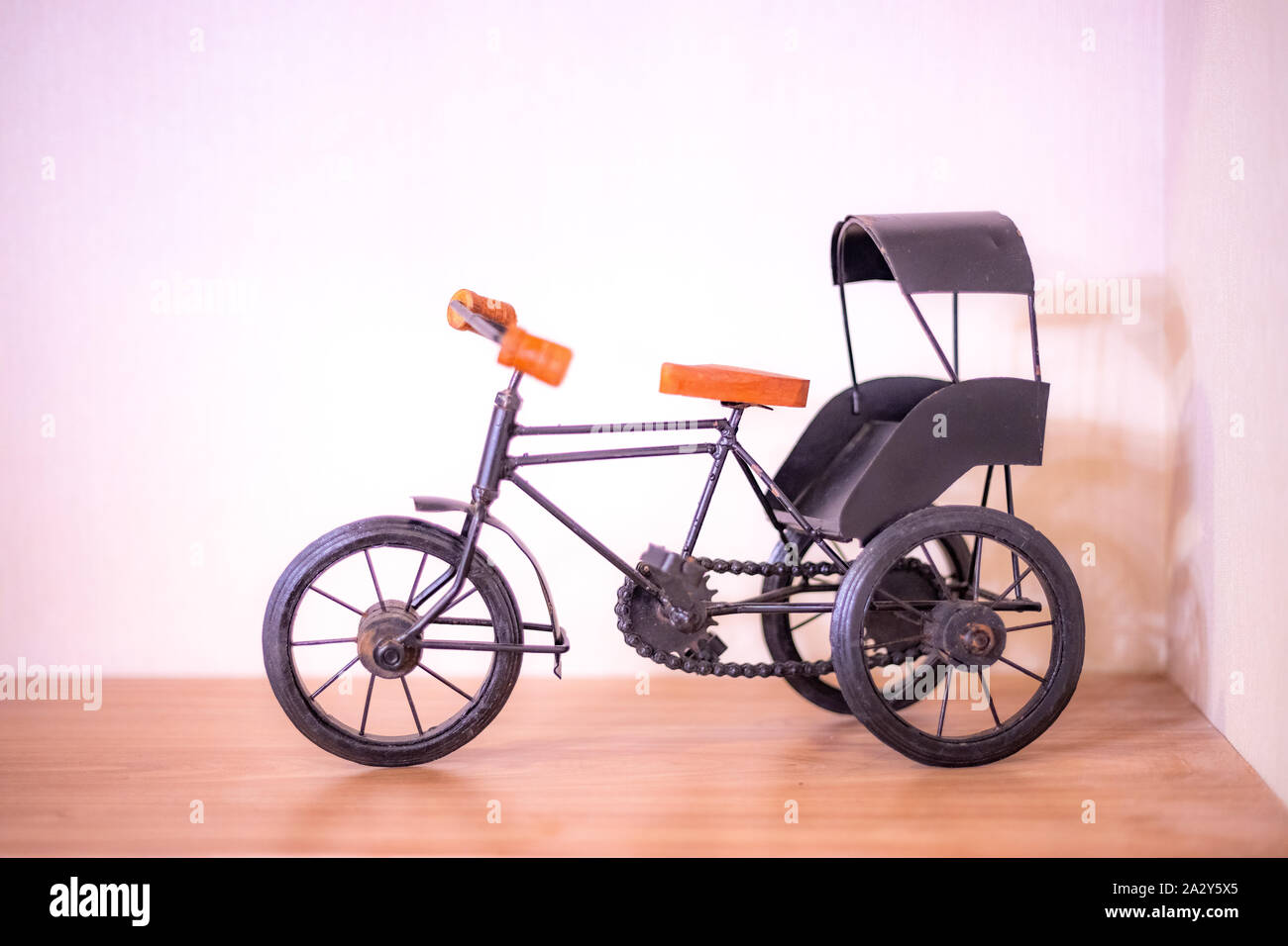 Indian tricycle rickshaw hi-res stock photography and images - Alamy