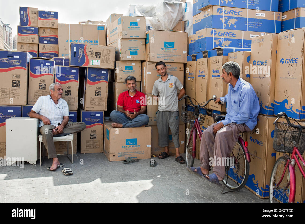 People going on with their daily lives in the old town of Dubai loading ...