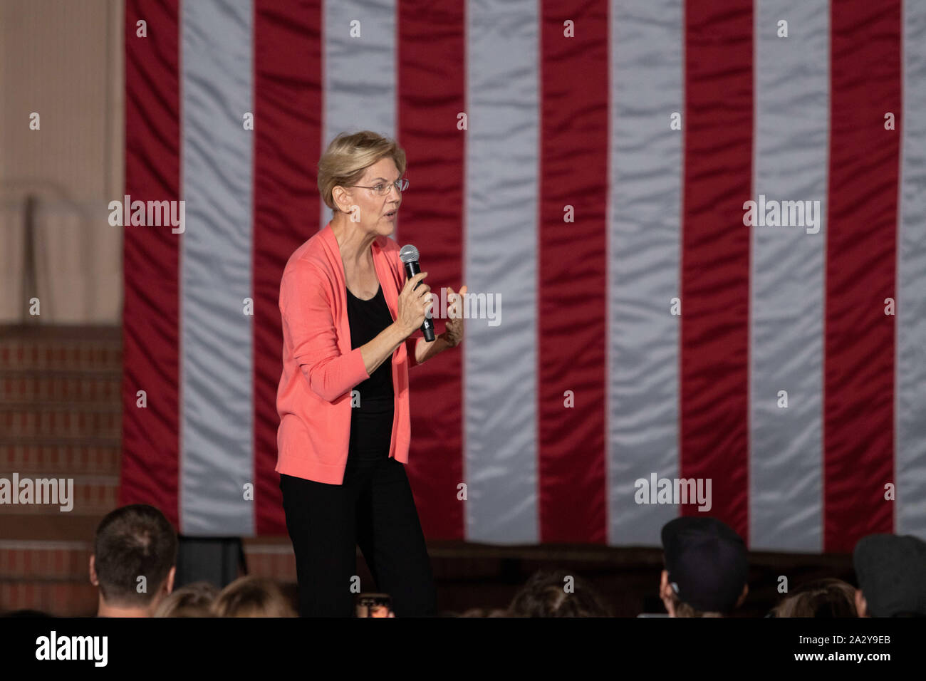 October 2, 2019: 2020 Democratic Presidential Candidate Elizabeth ...