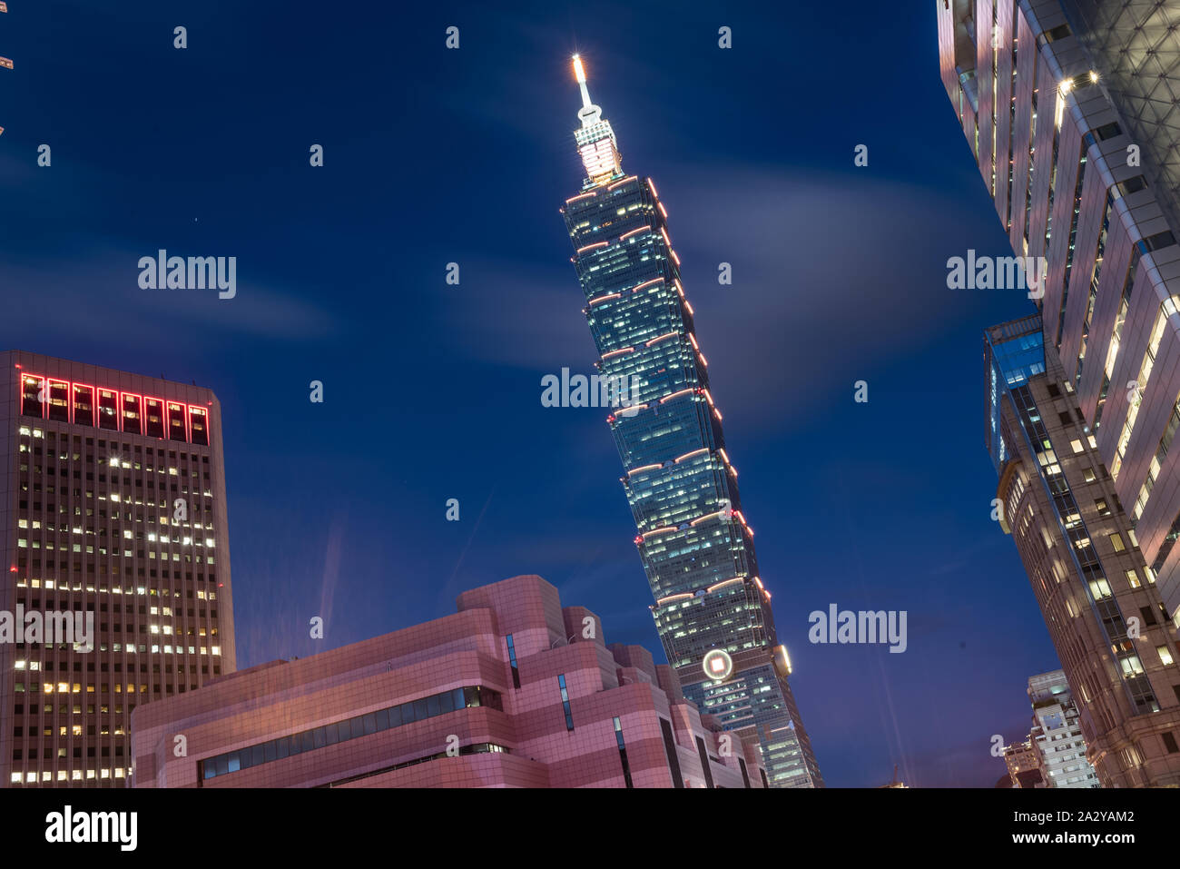 Taipei 101 Building Shopping Mall Stock Photos & Taipei 101 Building ...