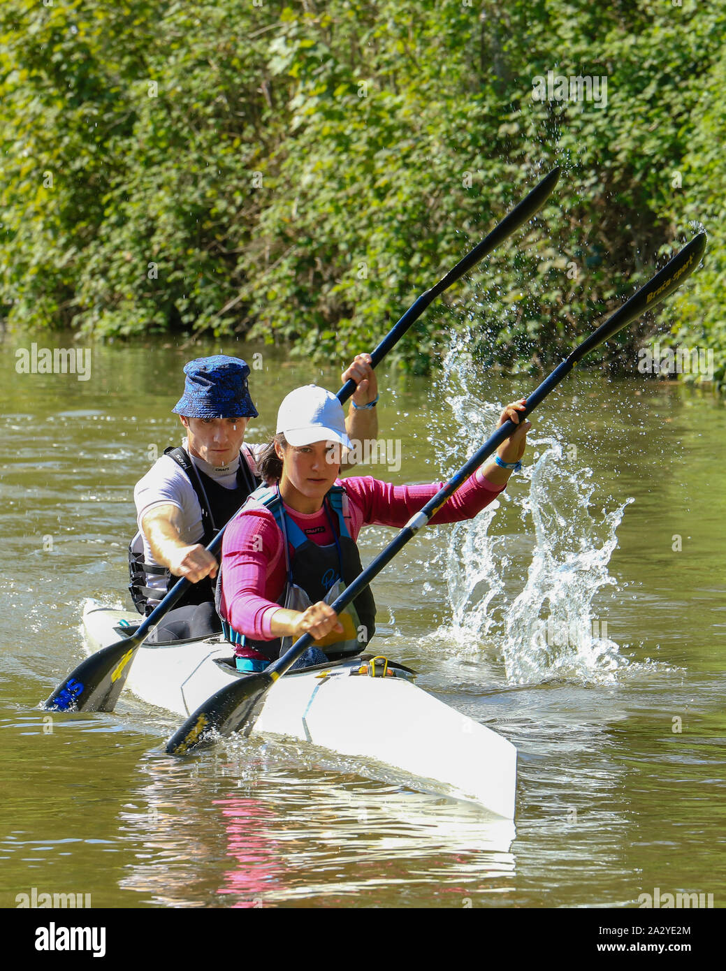 Devizes to Westminster International Canoe Race 125 miles Stock Photo ...