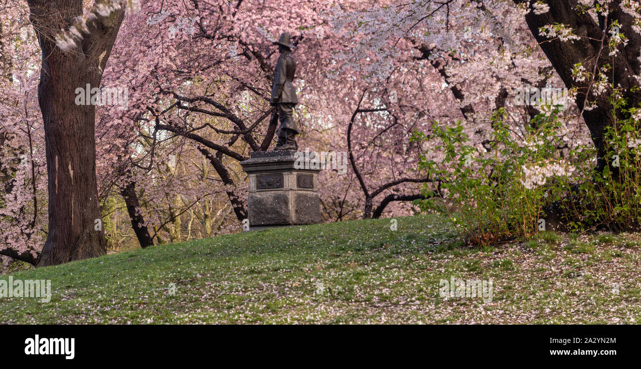 Pilgrim hill central park hi-res stock photography and images - Alamy