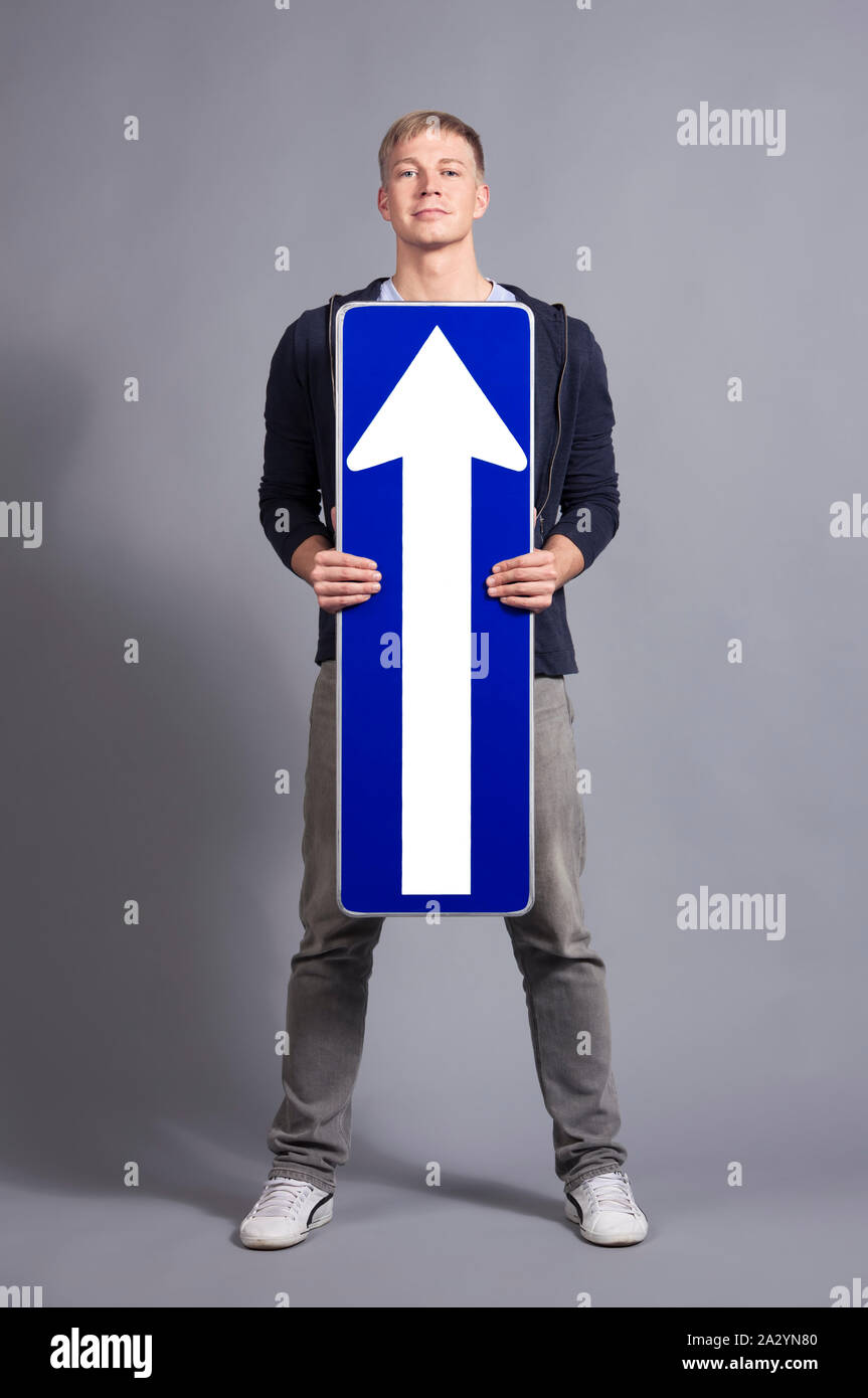 Directional sign arrow pointing up hi-res stock photography and images ...