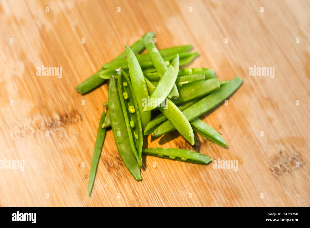 Market snap peas hi-res stock photography and images - Alamy