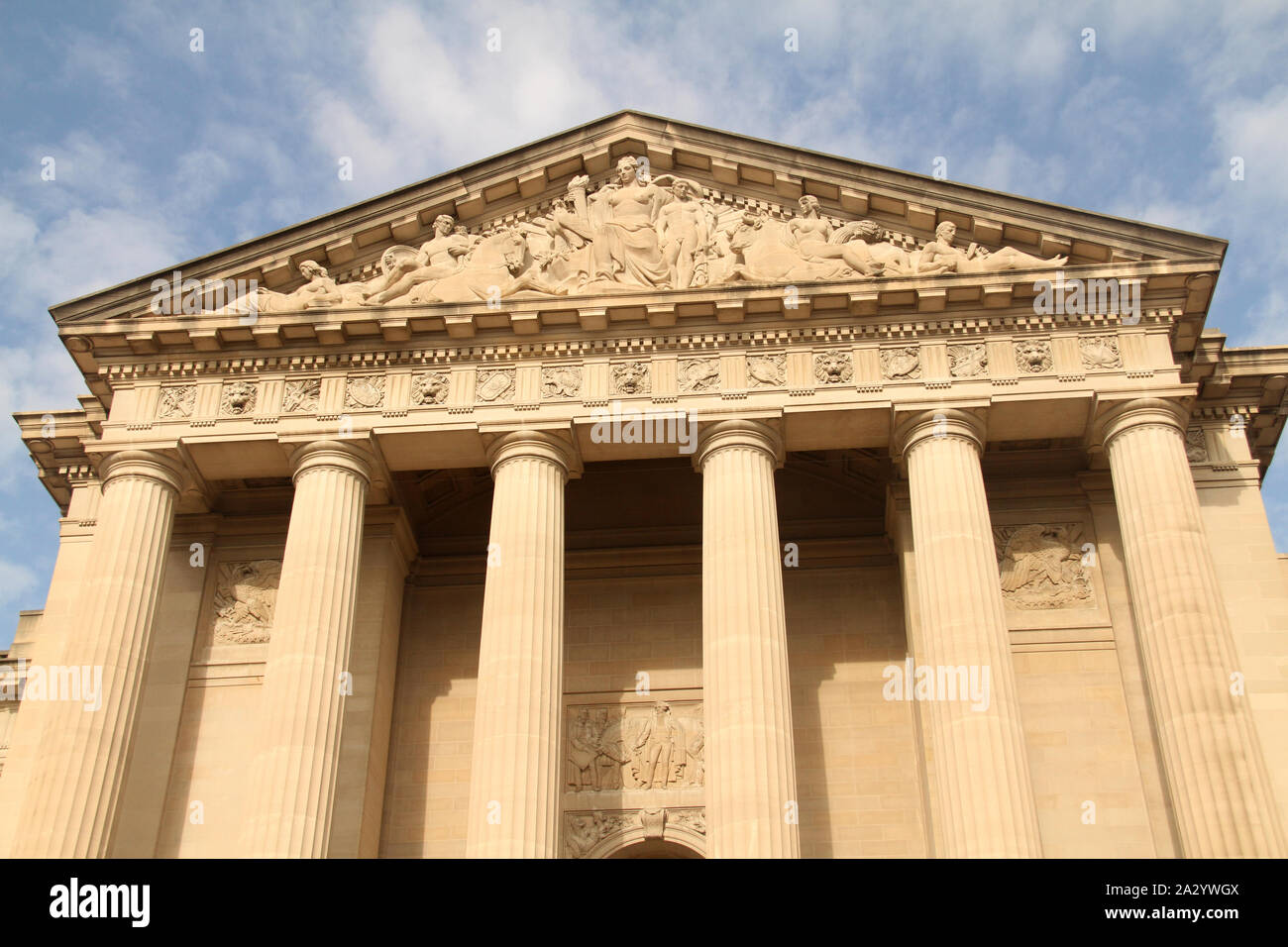 The William Jefferson Clinton Building on Constitution Ave NW ...