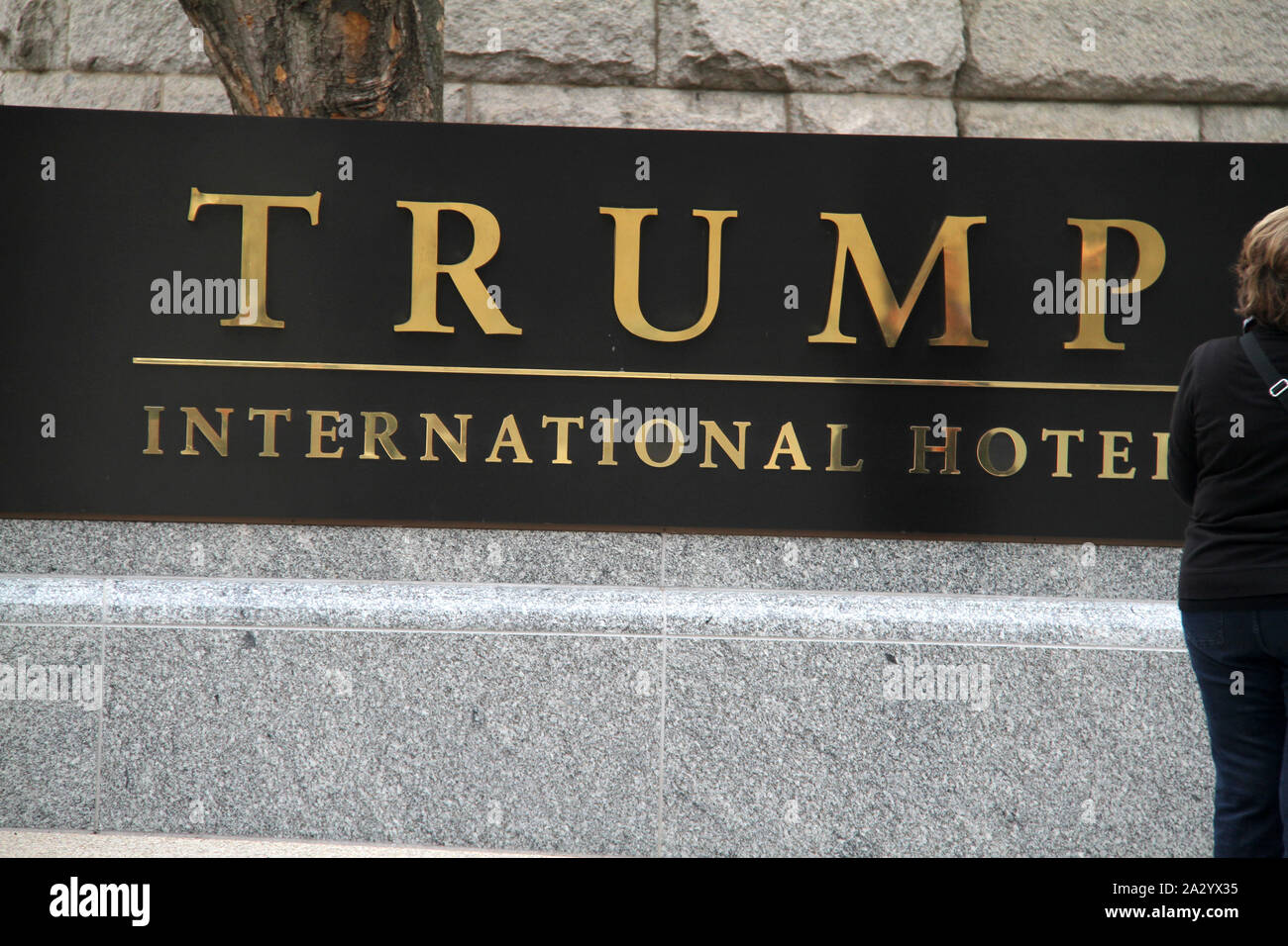 Logo trump tower hi-res stock photography and images - Alamy