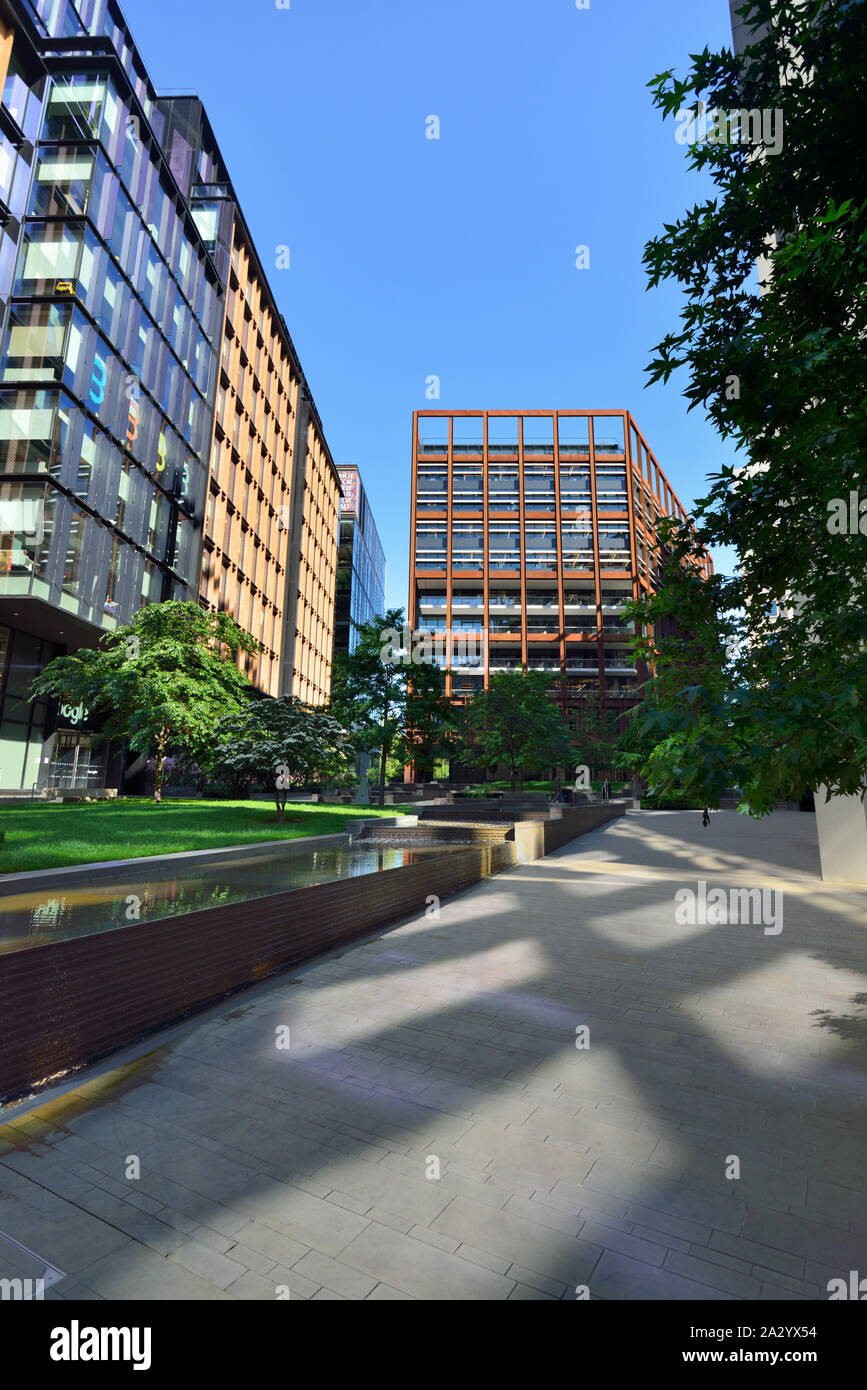 Kings cross london pancras square hi-res stock photography and images ...