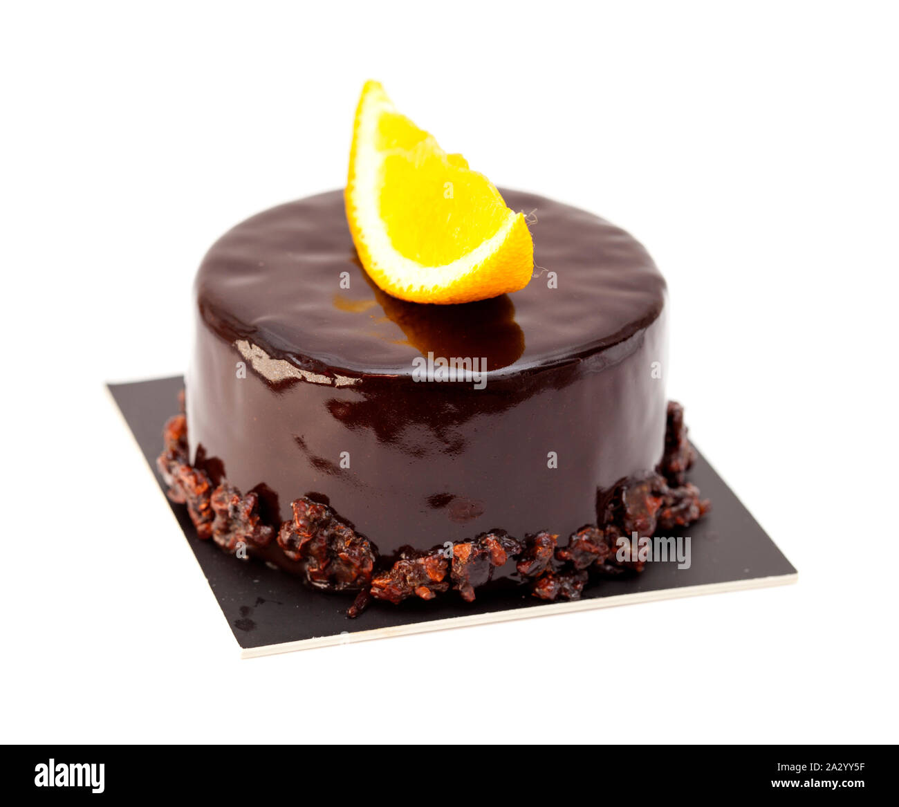 Individual chocolate mousse cake hi-res stock photography and images ...