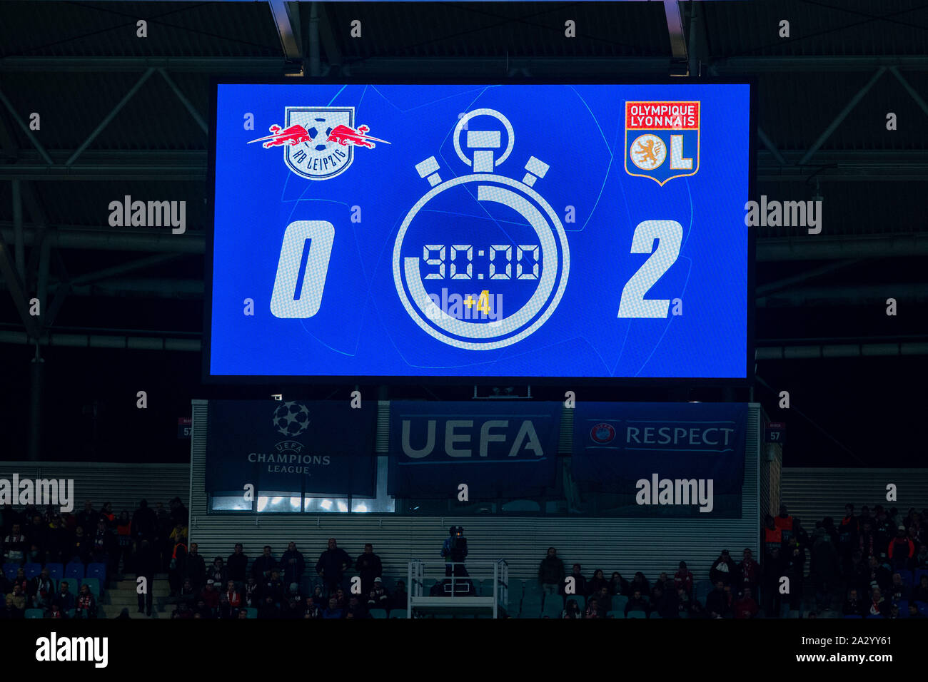 The scoreboard scores final score hi-res stock photography and images ...