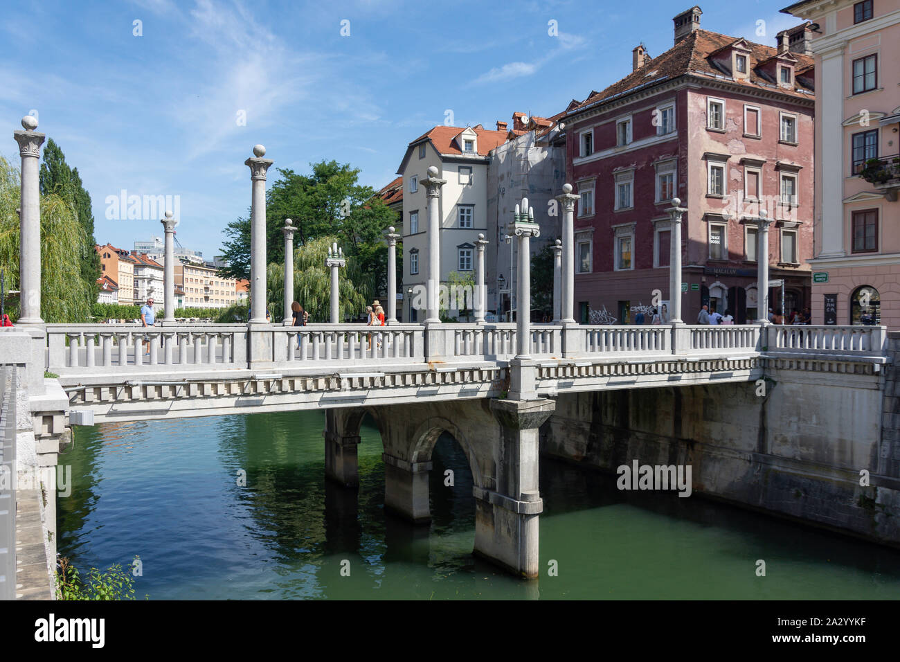 Cobblers bridge ljubljana hi-res stock photography and images - Alamy