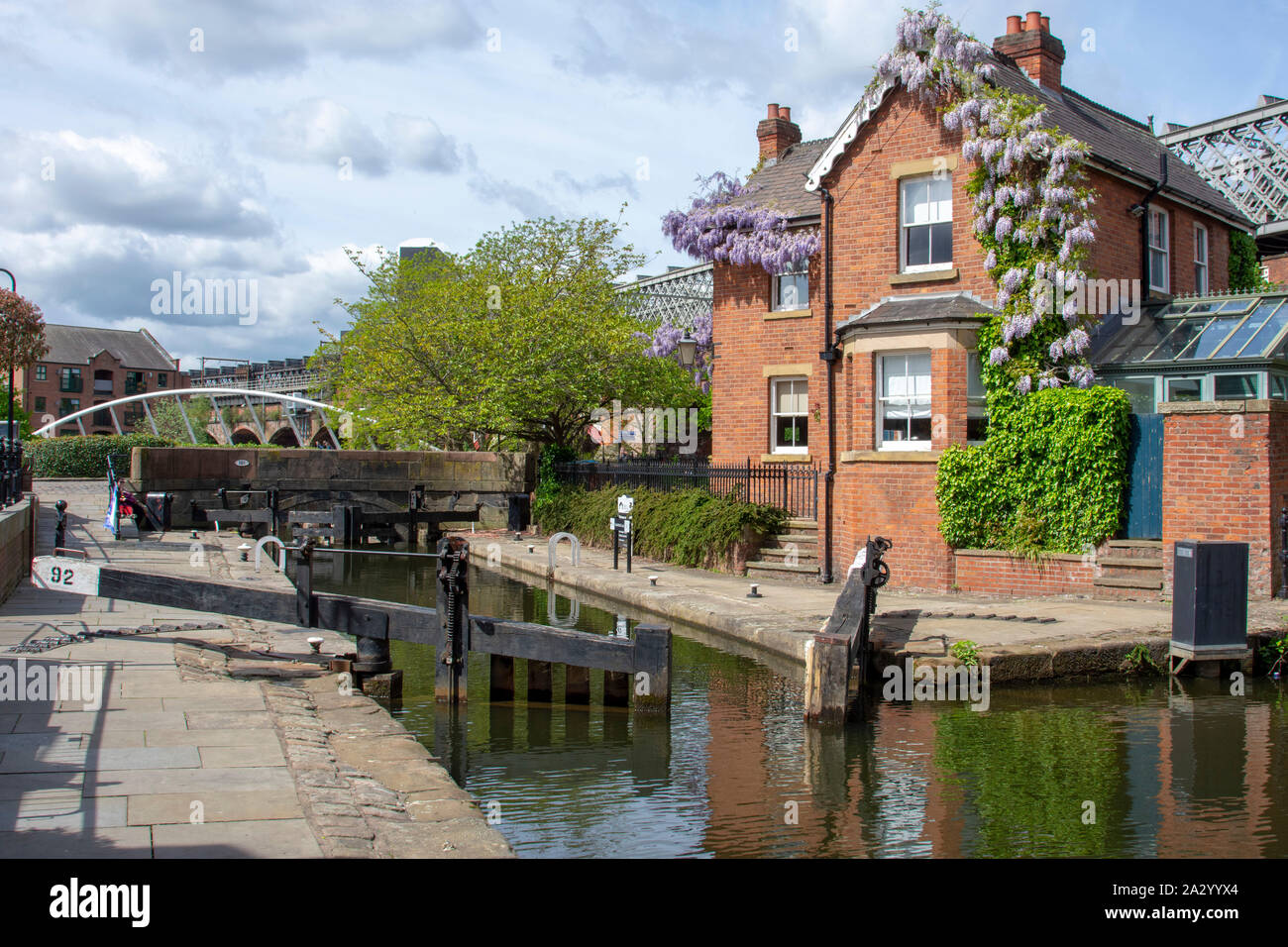 Castlefield basin manchester hi-res stock photography and images - Alamy