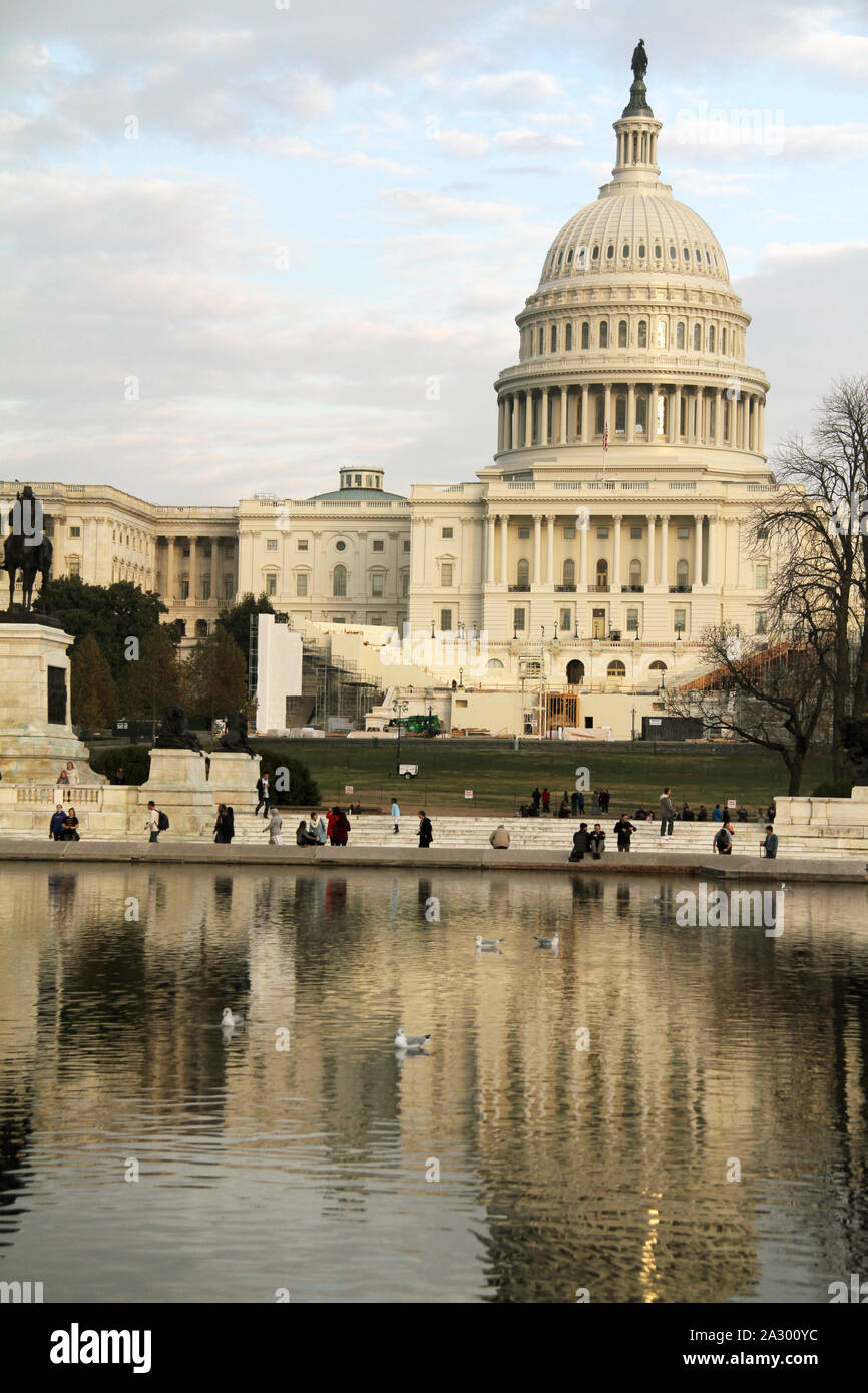 The Capitol Building and the Capitol Reflecting Pool at the eastern end ...