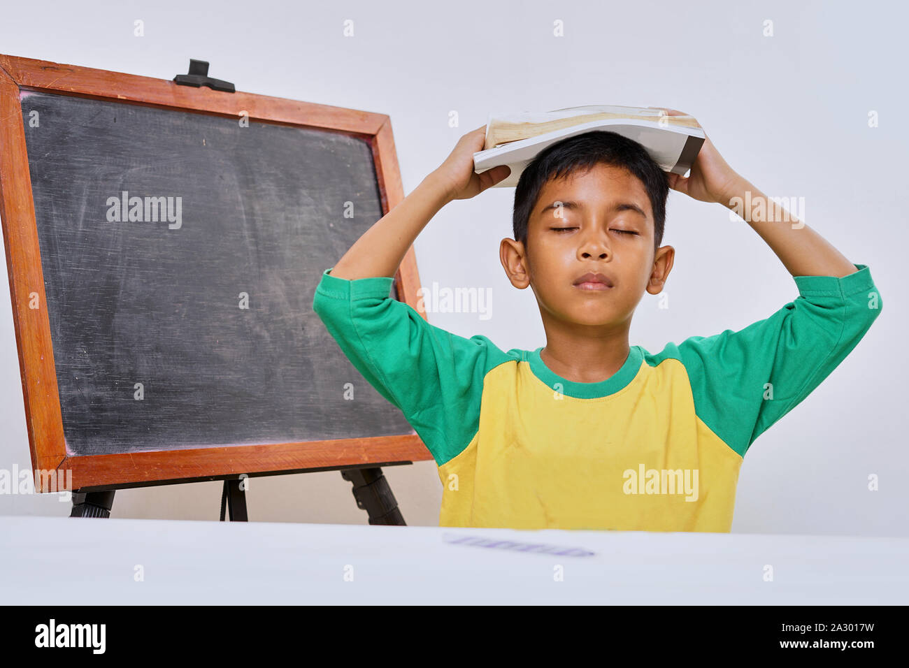 Dyslexia child classroom hi-res stock photography and images - Alamy