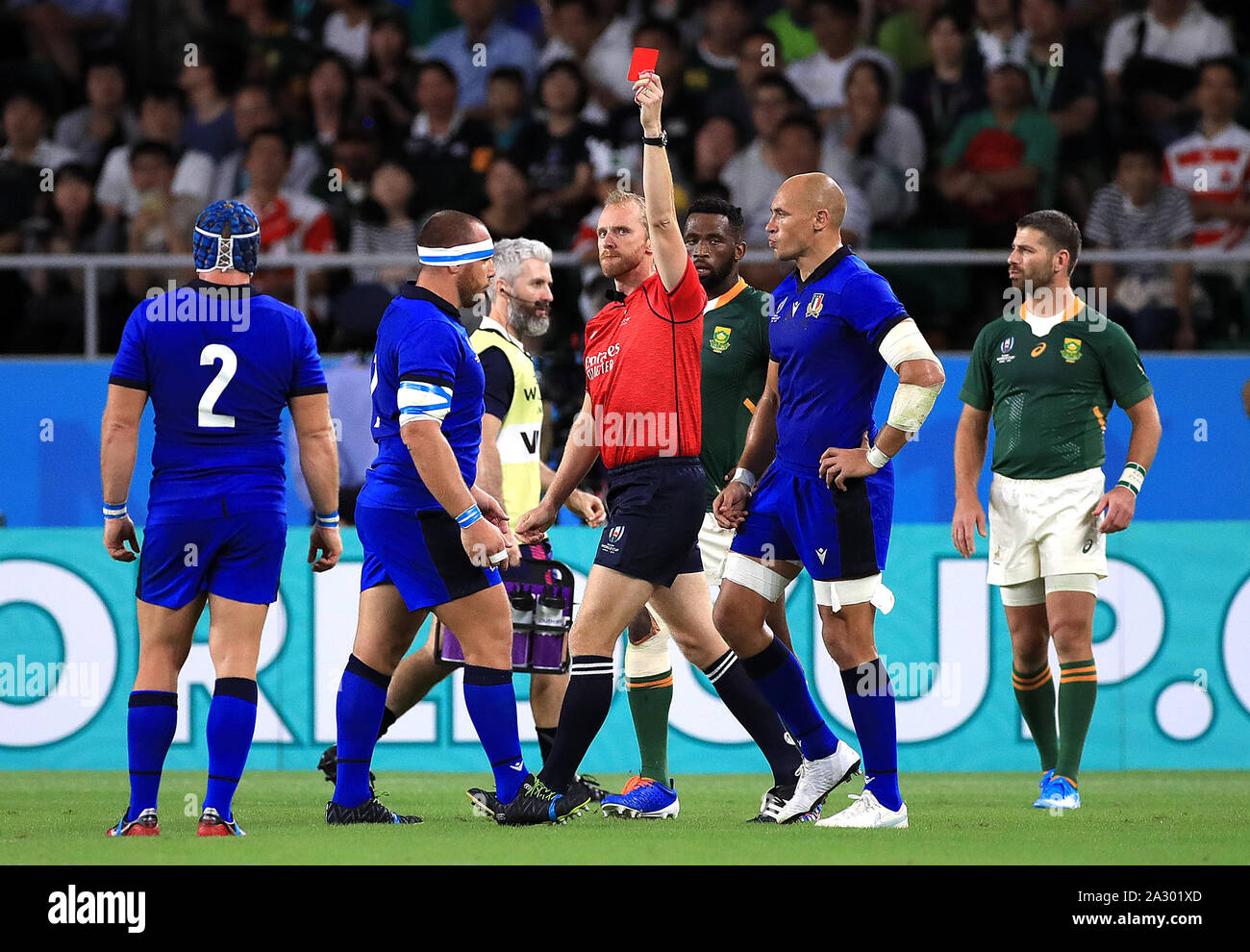 Rugby red card south africa hi-res stock photography and images - Alamy