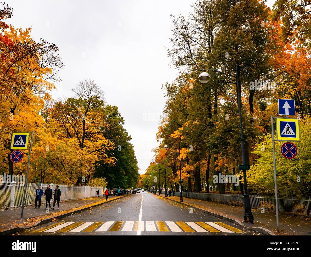 Russian road signs hi-res stock photography and images - Alamy