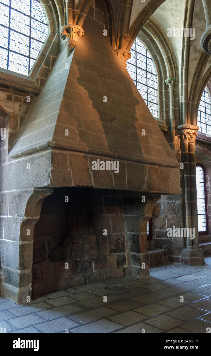 Abbey medieval fireplace High Resolution Stock Photography and Images ...