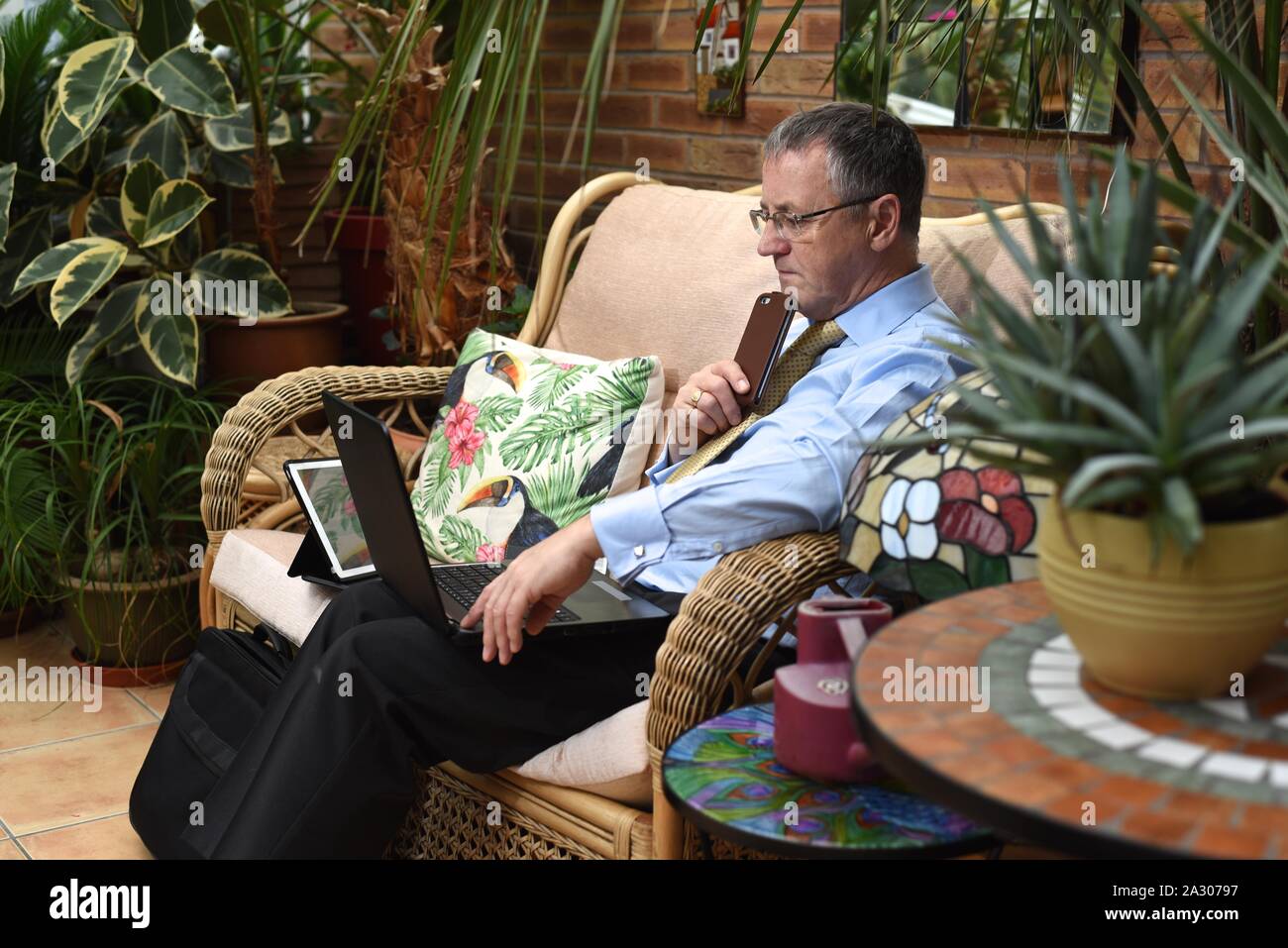 Home worker office worker hi-res stock photography and images - Alamy