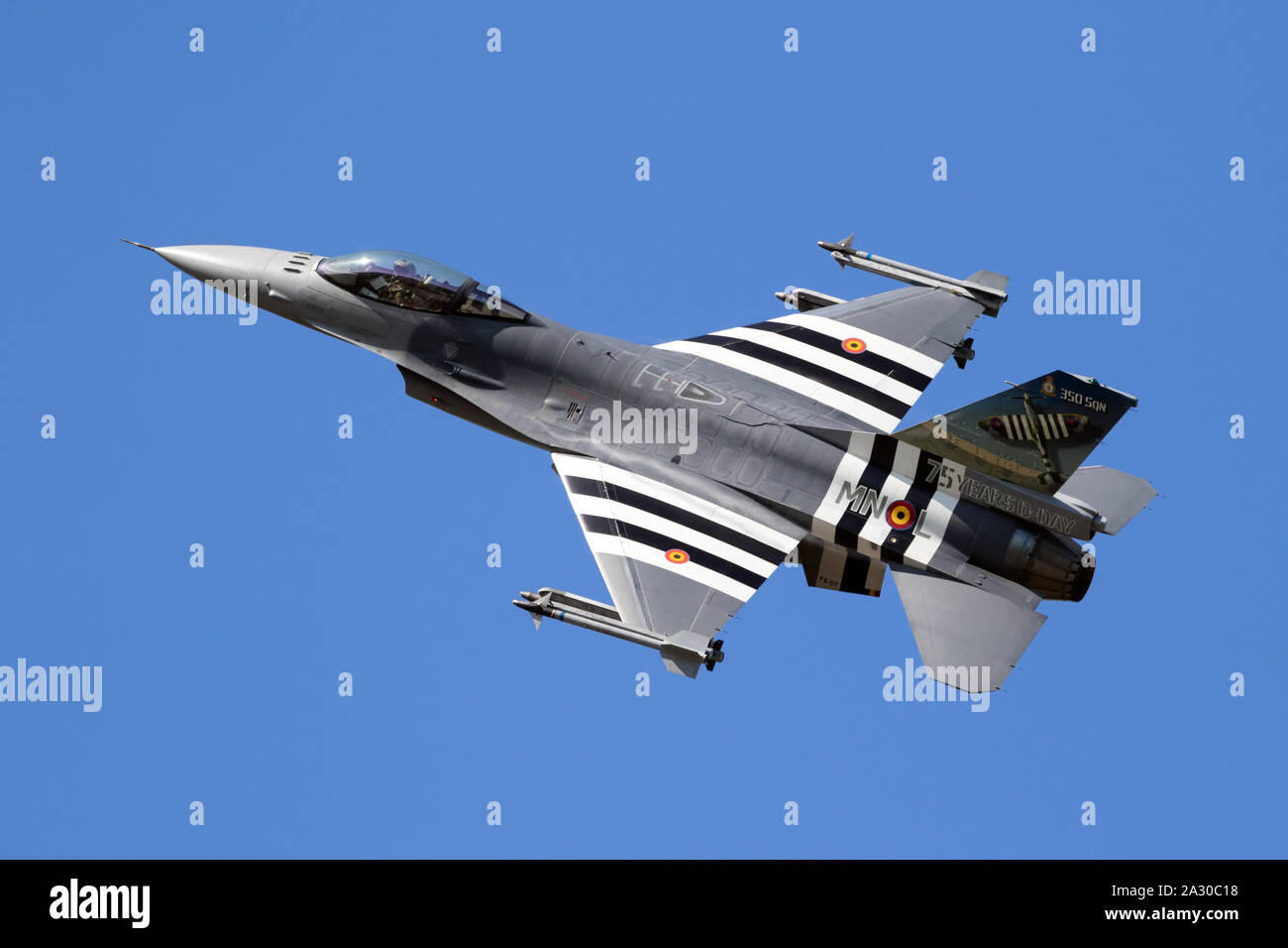 D day invasion stripes hi-res stock photography and images - Alamy