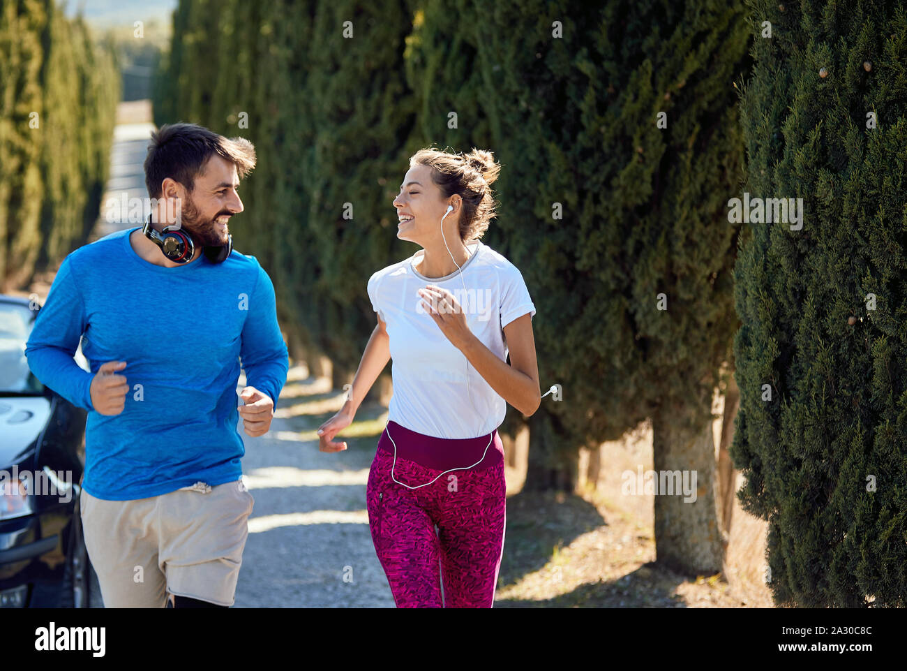 Couple friends together runner hi-res stock photography and images - Alamy