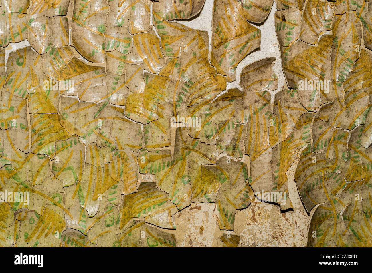 Flake wall paint Stock Photo - Alamy