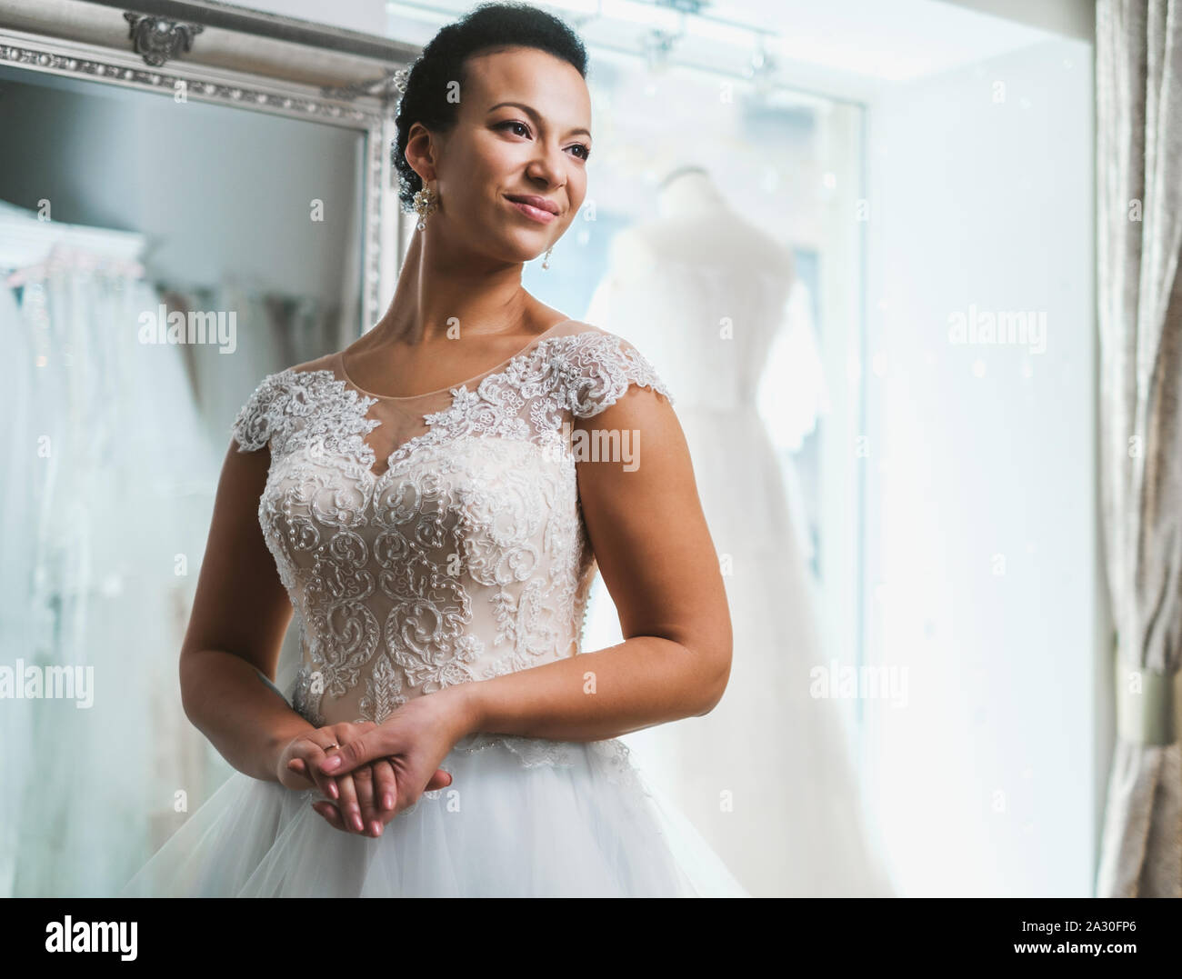 Beautiful girl choosing wedding hi-res stock photography and images - Alamy