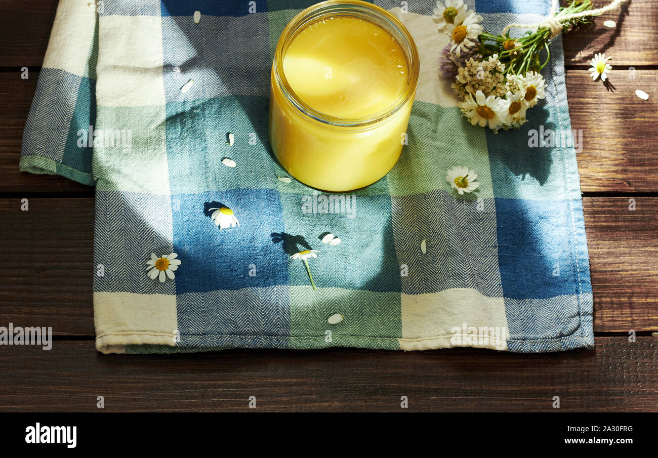 Cow butter dish hi-res stock photography and images - Alamy