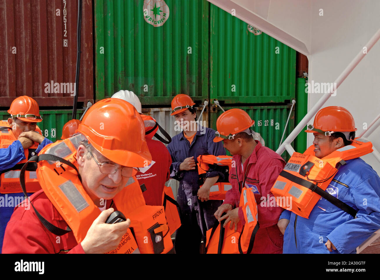 Filipino seaman hi-res stock photography and images - Alamy