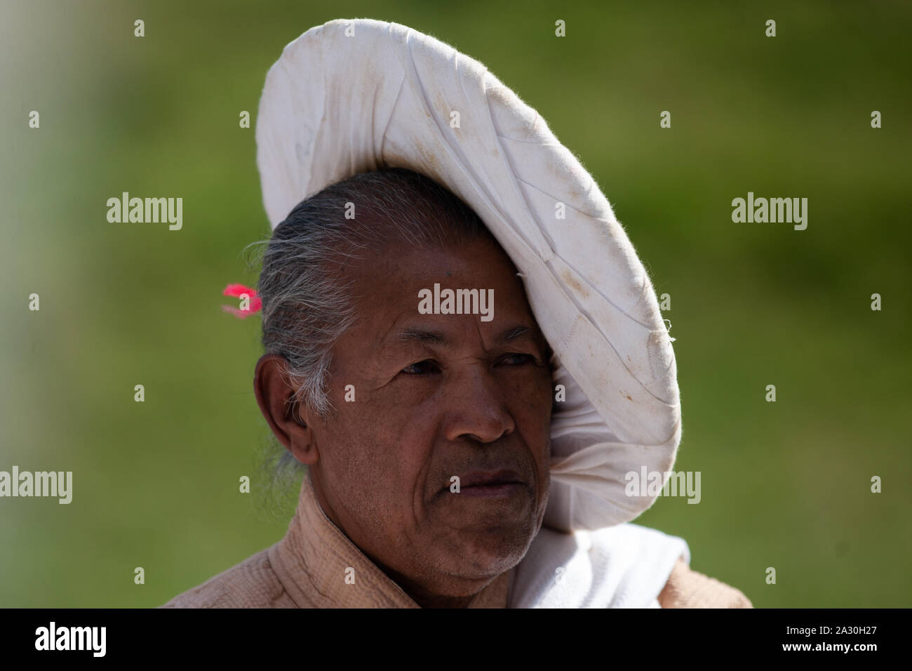 Lalitpur, Nepal. 04th Oct, 2019. Priest in traditional attire during a ...