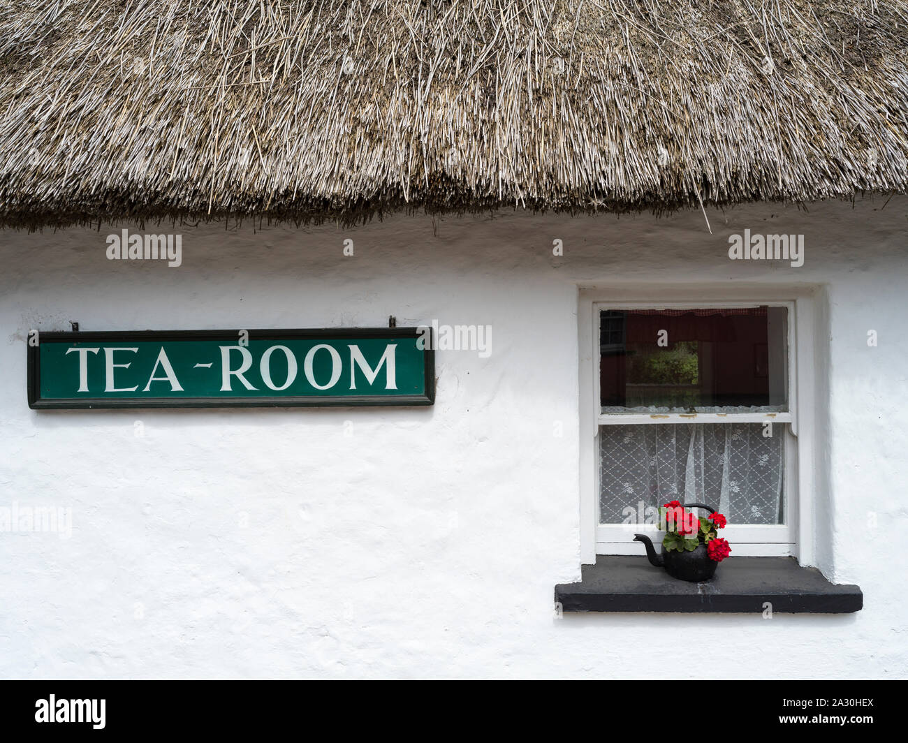 Irish tea room hi-res stock photography and images - Alamy