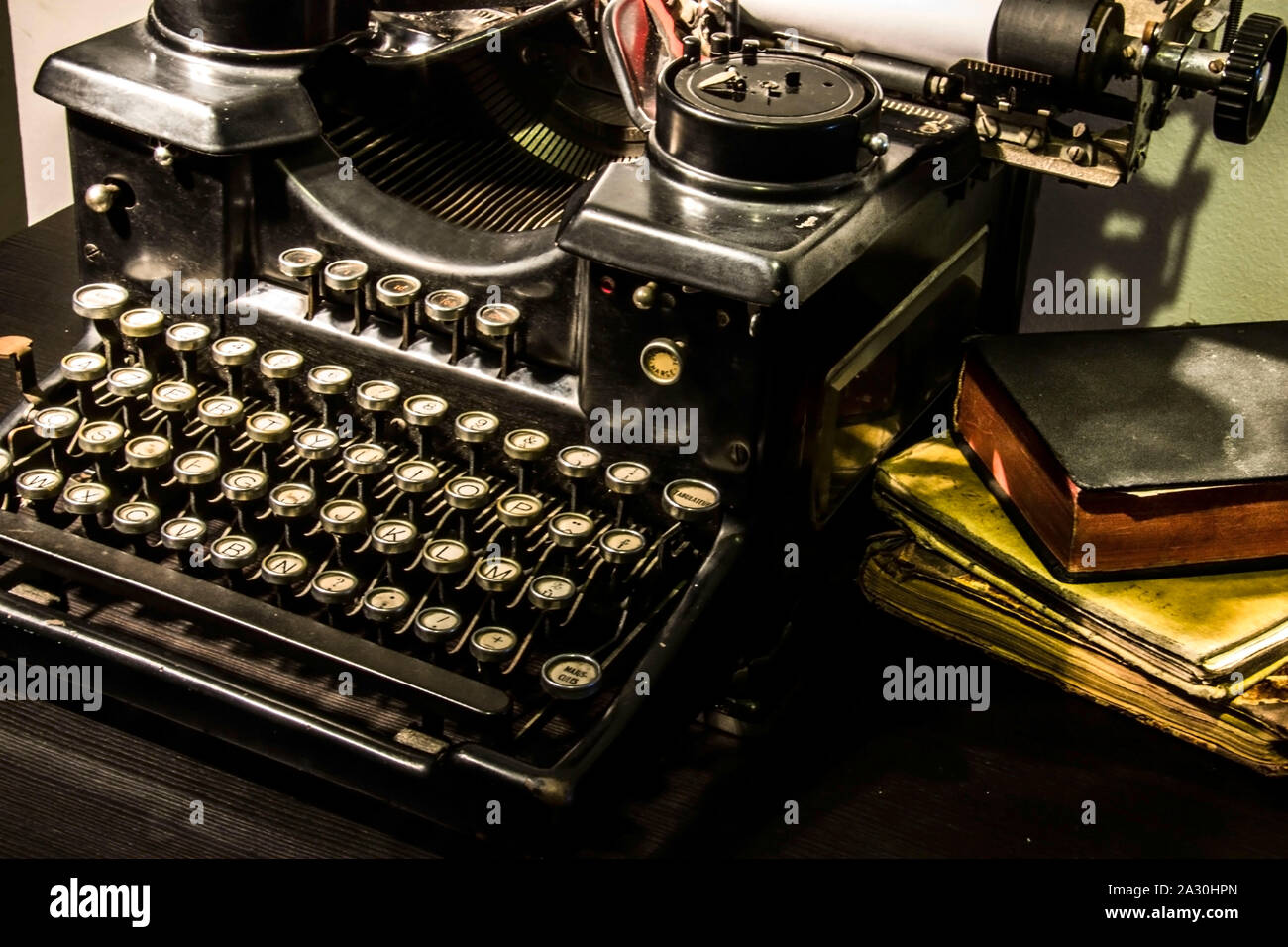 Typewriting 1900 hi-res stock photography and images - Alamy
