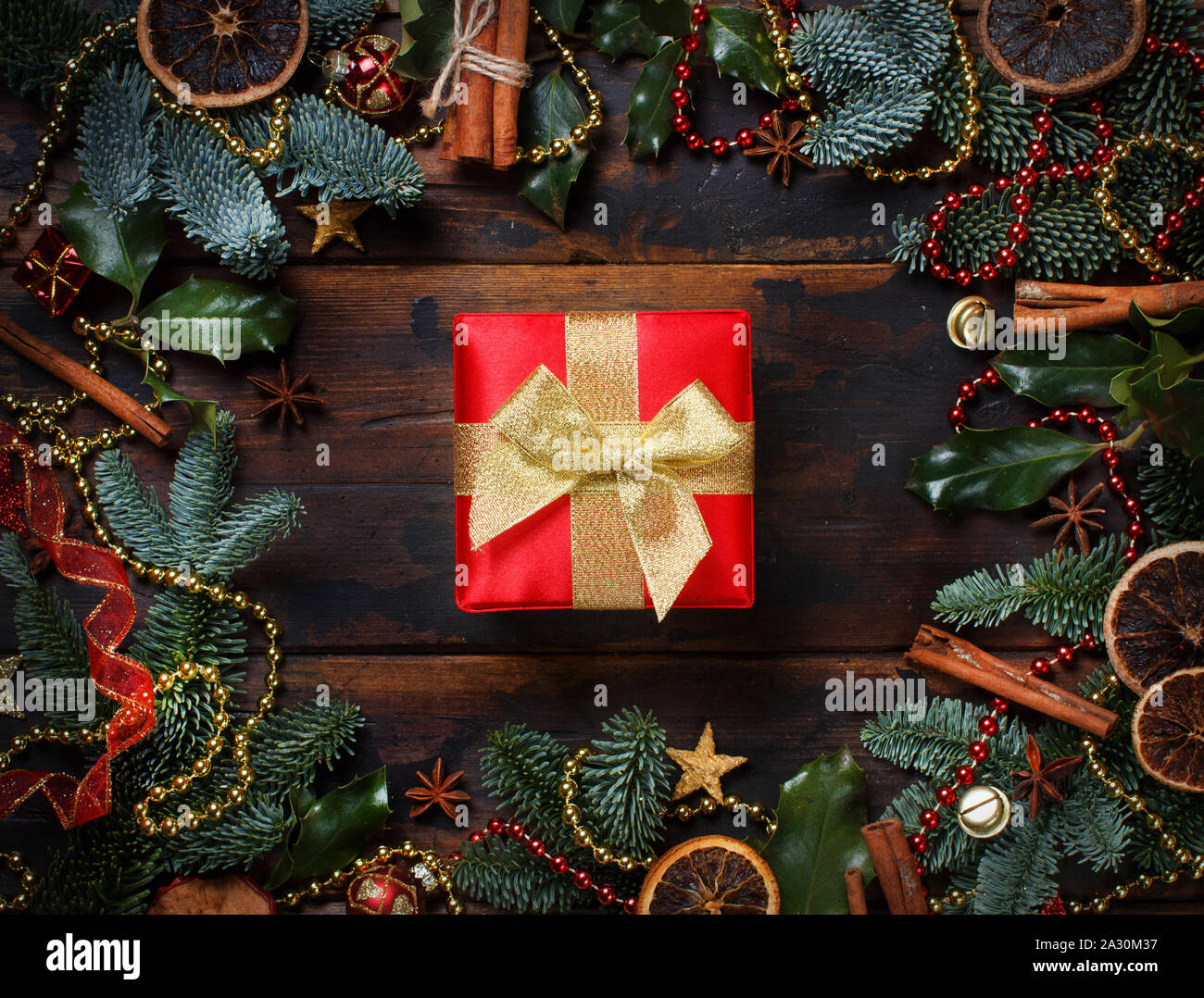 Gift box top view hi-res stock photography and images - Alamy