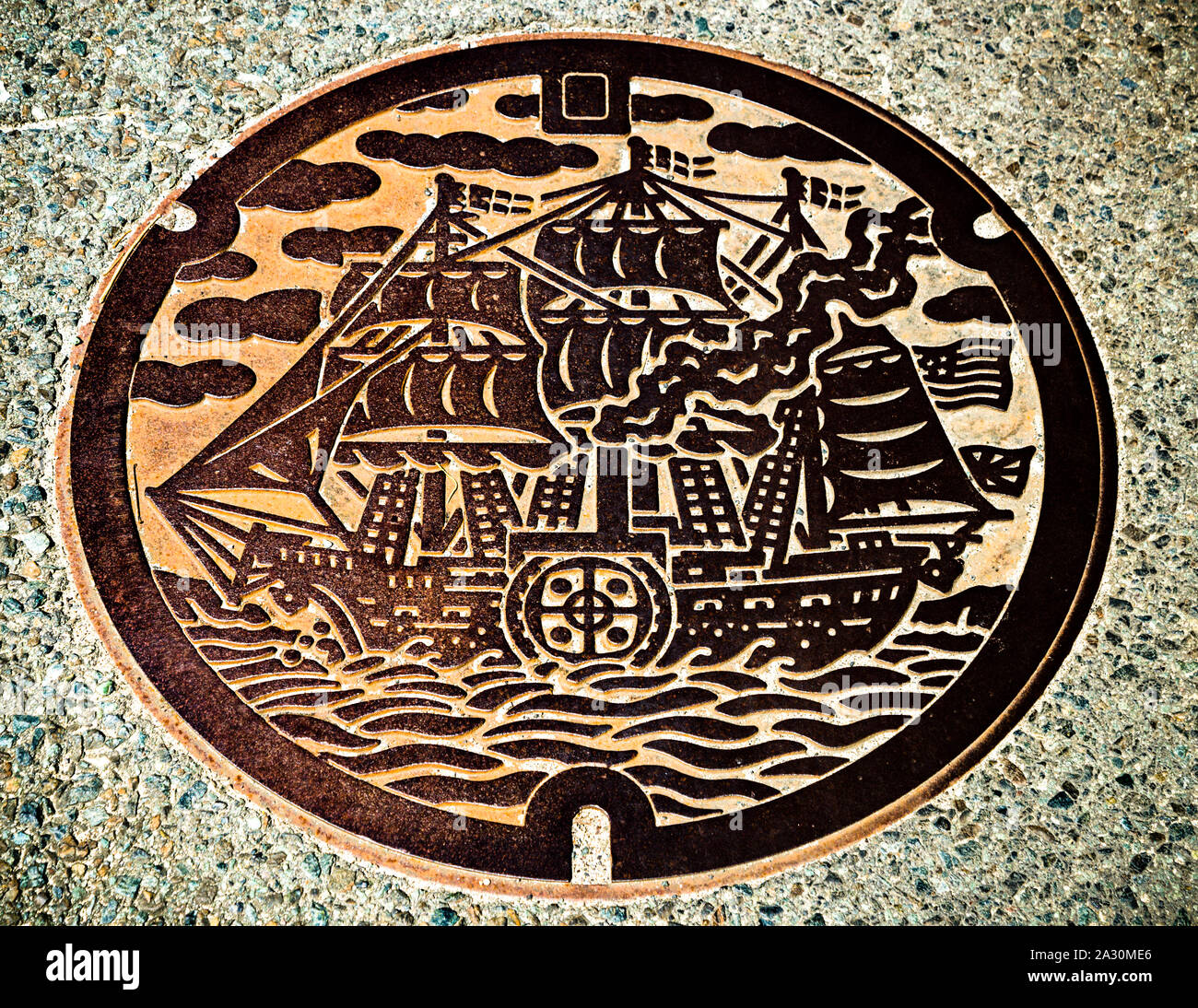 Japanese manhole cover hi-res stock photography and images - Alamy
