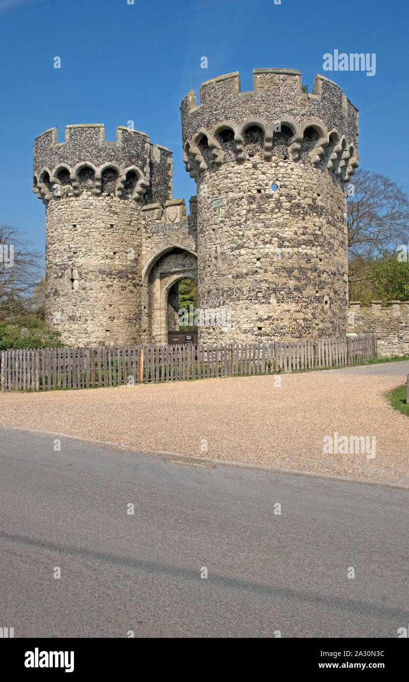 Upnor castle hi-res stock photography and images - Alamy