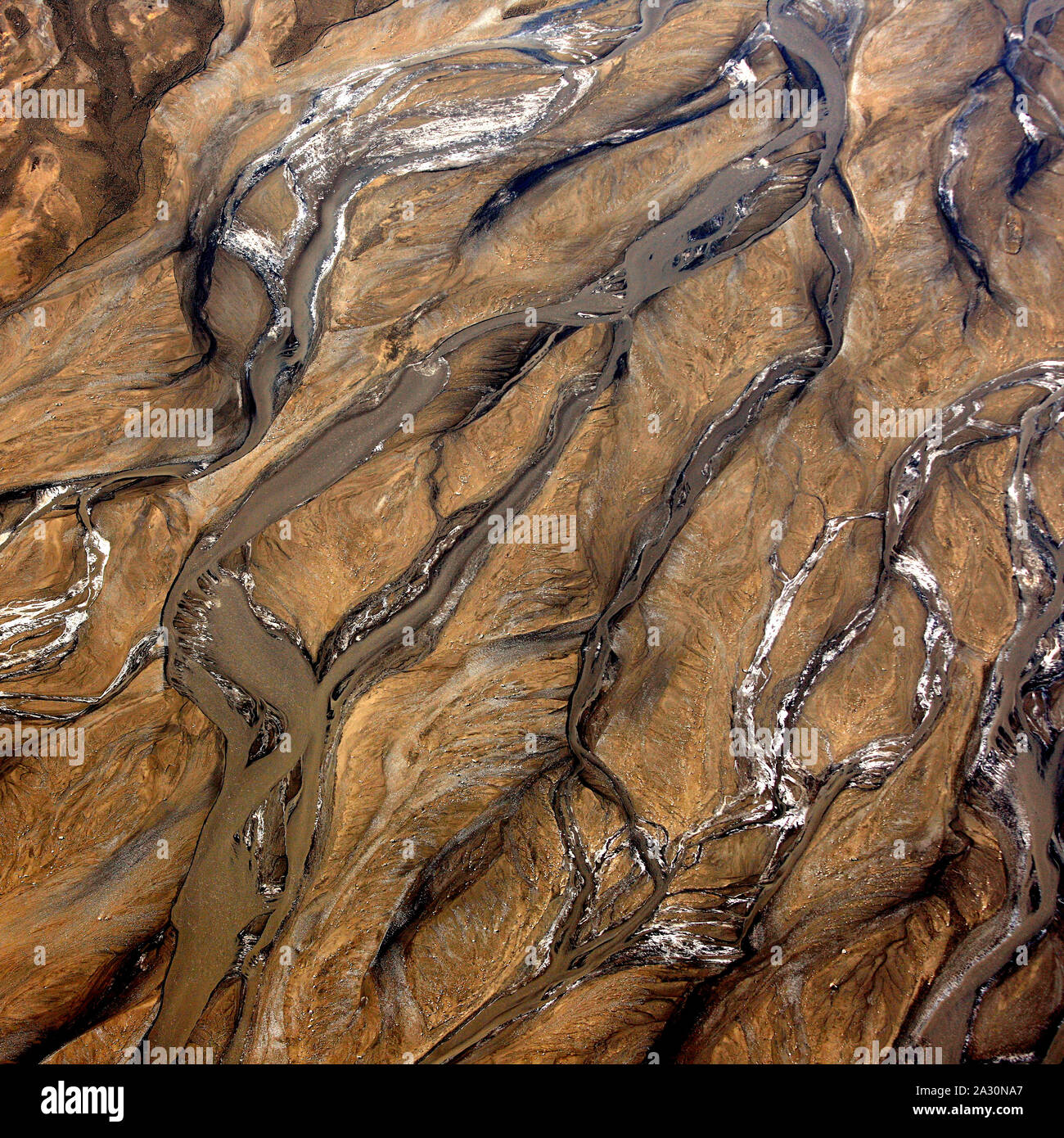 New riverbed hi-res stock photography and images - Alamy