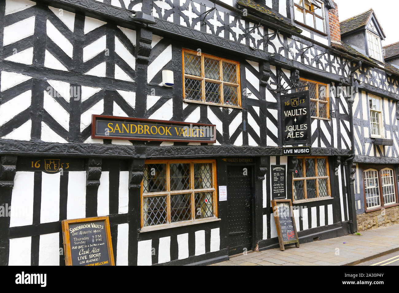 The sandbrook vaults hi-res stock photography and images - Alamy