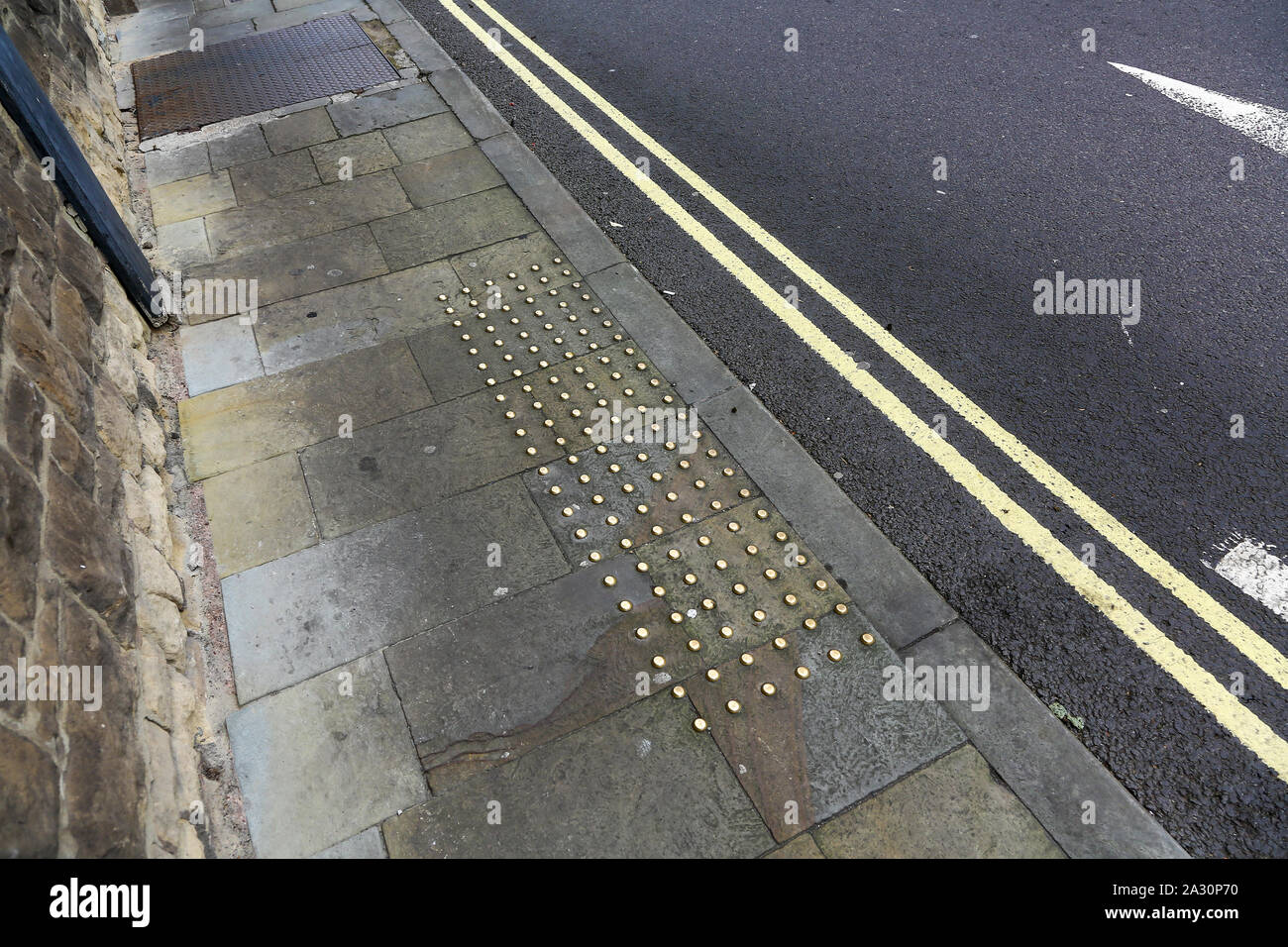 Tactile paving studs hi-res stock photography and images - Alamy
