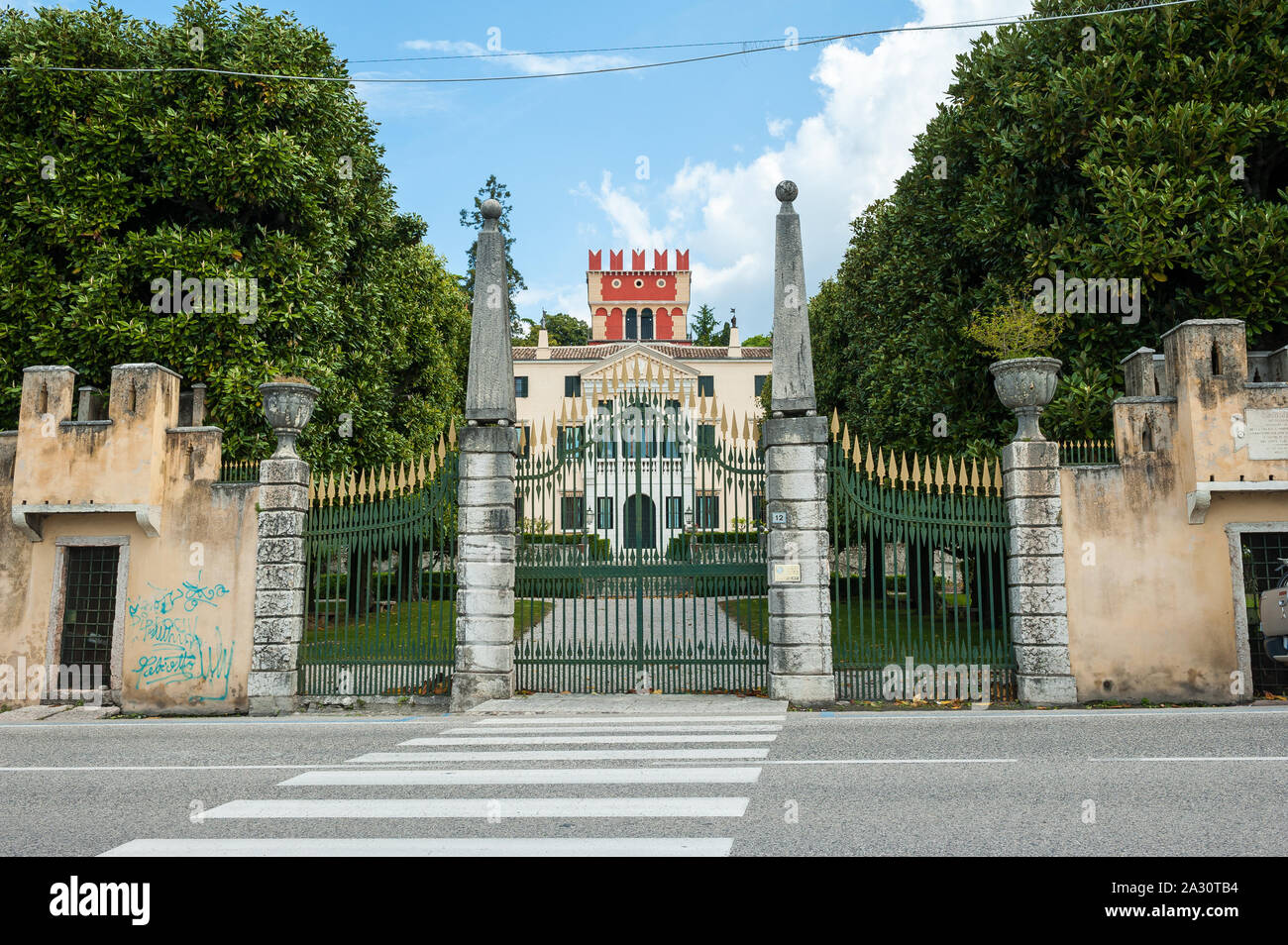 Villa degli Albertini in Garda, Province of Verona, Veneto, Italy Stock ...
