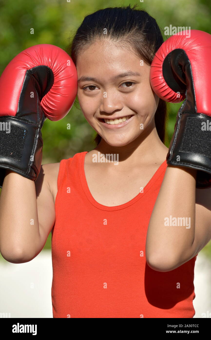 Beautiful female wearing sports hi-res stock photography and images - Alamy