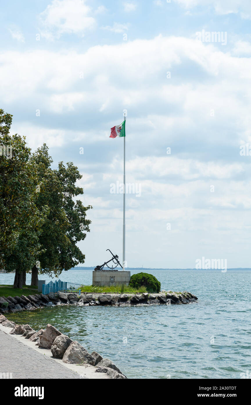 Garda flag hi-res stock photography and images - Alamy