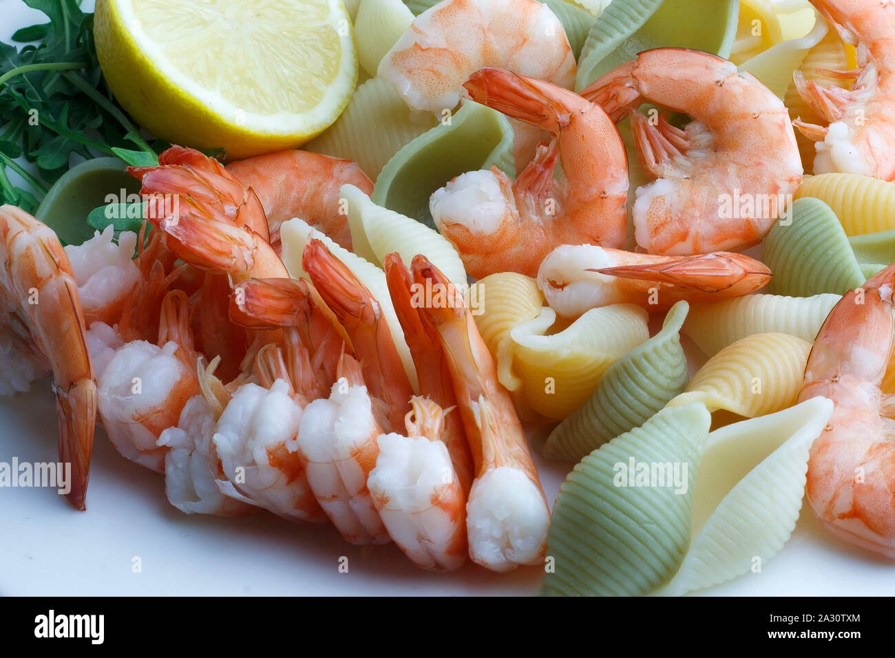 Ready to eat, cooked prawns Stock Photo - Alamy